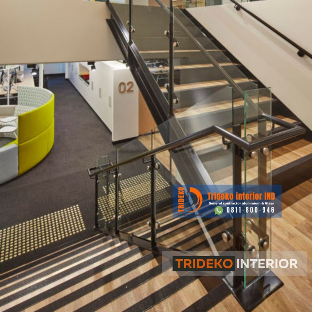 Railing Kaca 12 Inspirasi Desain Untuk Balkon Rumah Anda